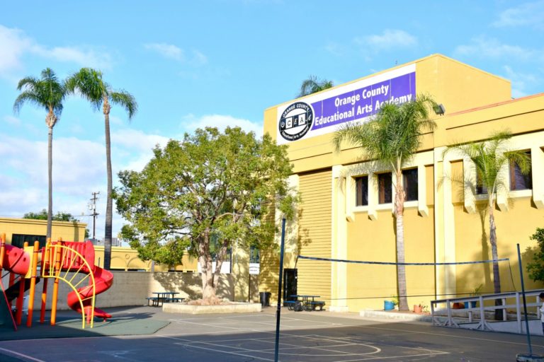 Contact | Contactanos - OCEAA - a TK-8th Santa Ana charter school